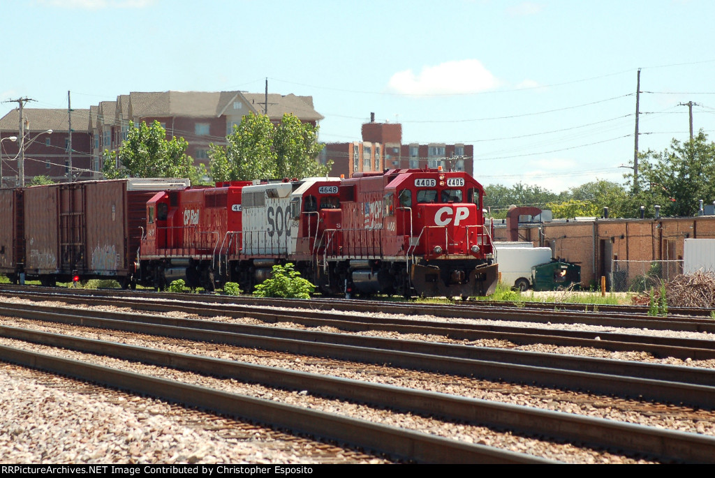 CP GP38-2 4406 & SOO GP40 4648